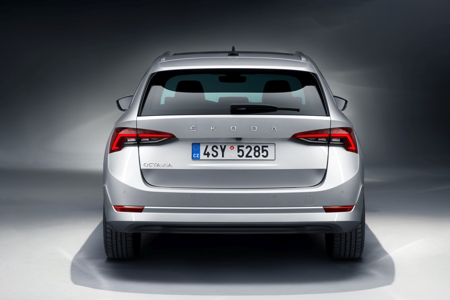 Skoda Octavia IV Combi RS iV 1.4 TSI (245 Hp) Plug-in Hybrid DSG